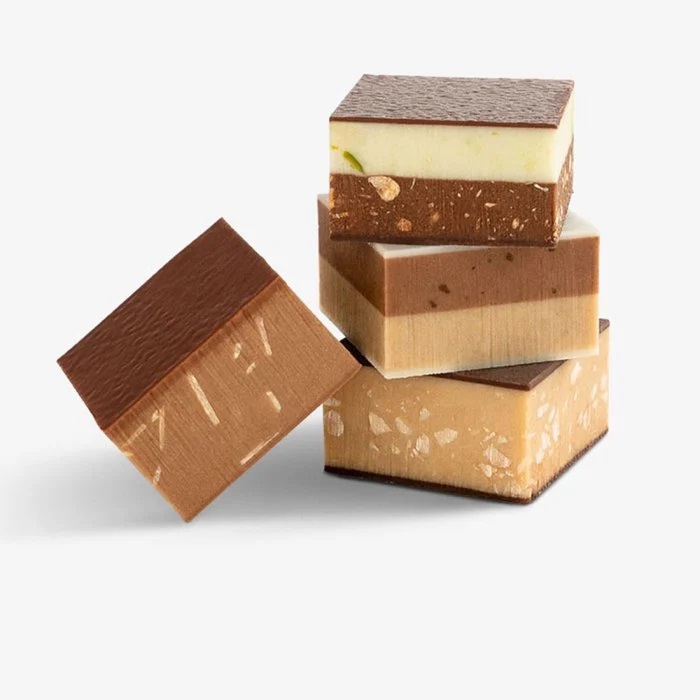 Gianduja Praline Gift Box 8pcs | Läderach Chocolatier Suisse